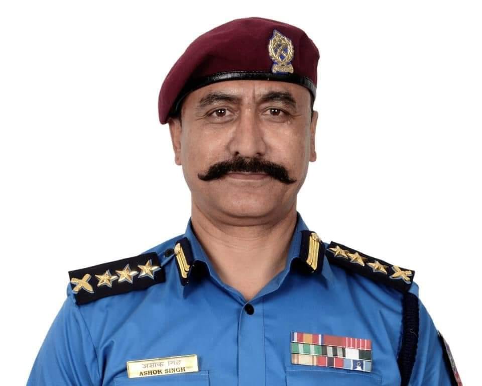 प्रहरी प्रमुखको दाबेदार मानिएका डीआईजी अशोक सिंह राजीनामा दिने तयारीमा